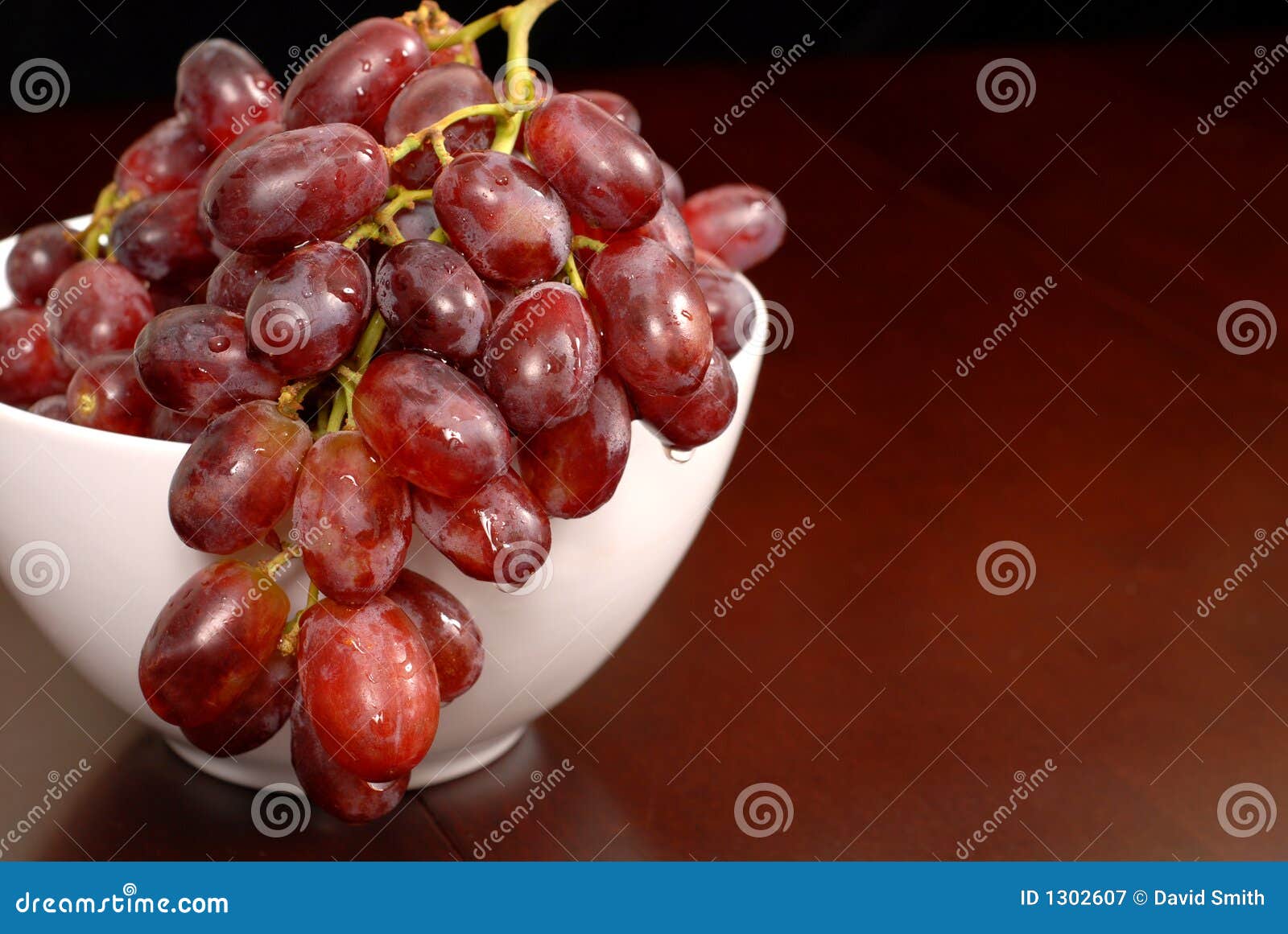 Grapes in a White Bowl on Table Stock Image - Image of produce, light ...