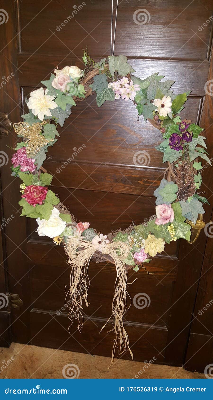 Grapevine Wreath with Raffia Ribbon Stock Image - Image of wreath ...