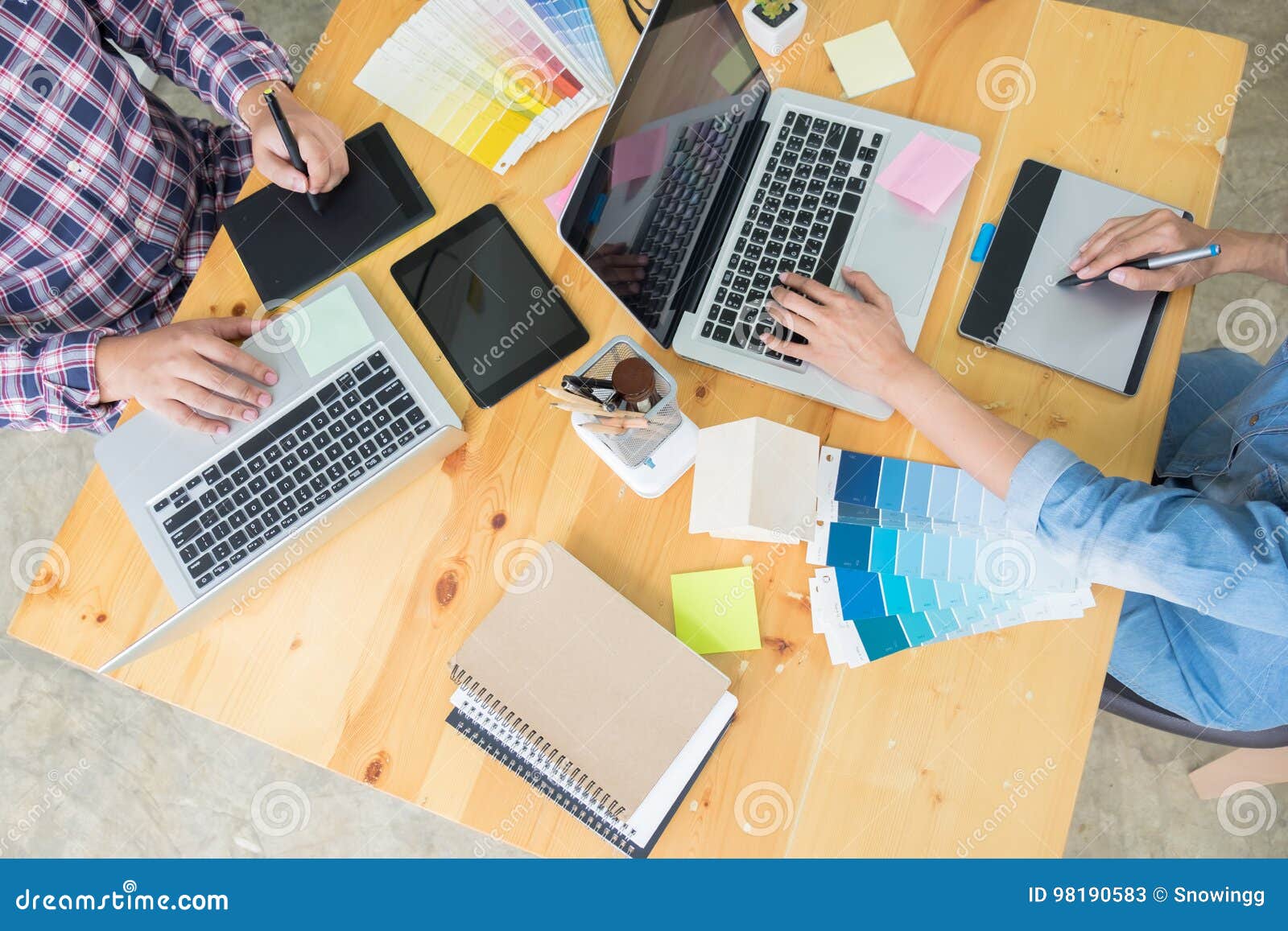 Graphic Design Partners Working Together Renovation and Technology ...