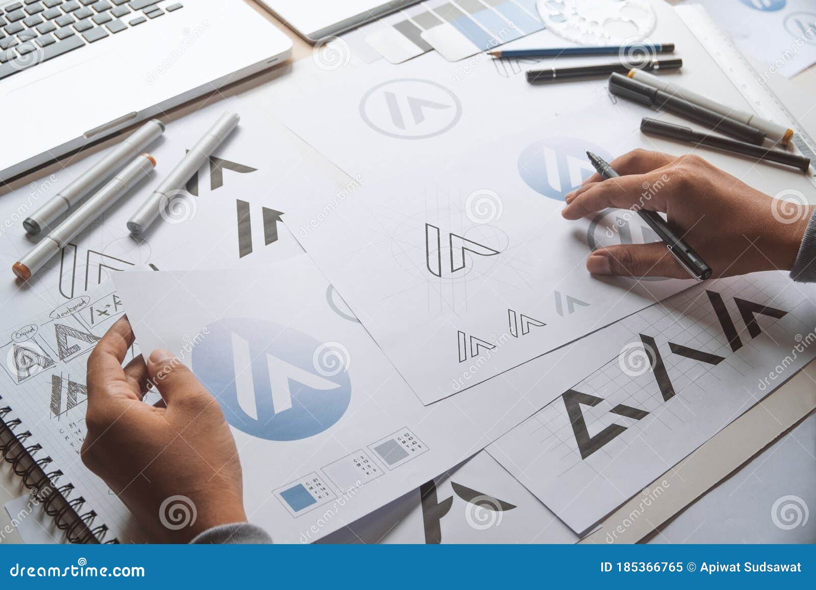Graphic Designer Development Process Drawing Sketch Design Creative ...