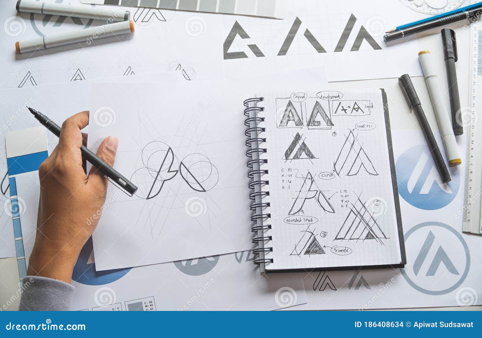 Graphic Designer Development Process Drawing Sketch Design Creative ...