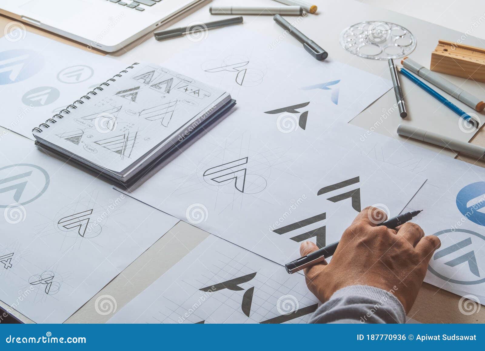 Graphic Designer Development Process Drawing Sketch Design Creative ...