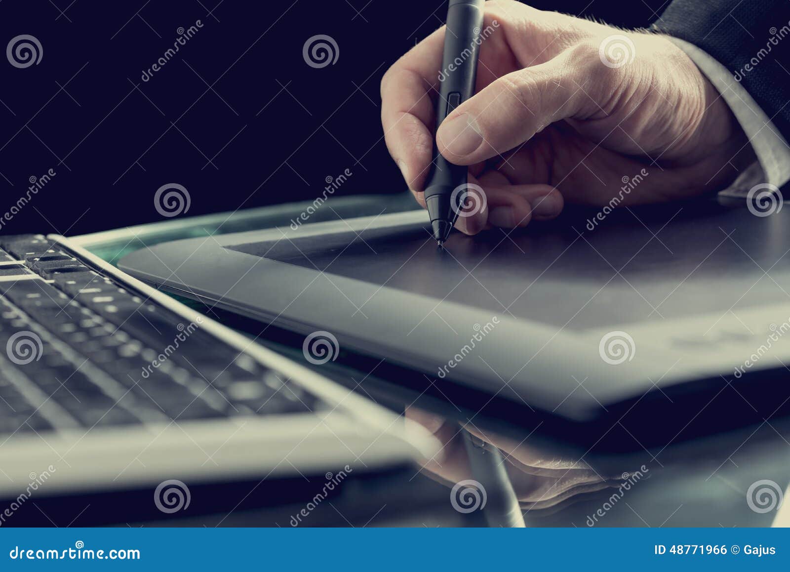 Graphic Designer Working with Digital Tablet Pen Stock Photo - Image of ... Graphic Designer Working with Digital Tablet Pen Stock Photo - Image of ...