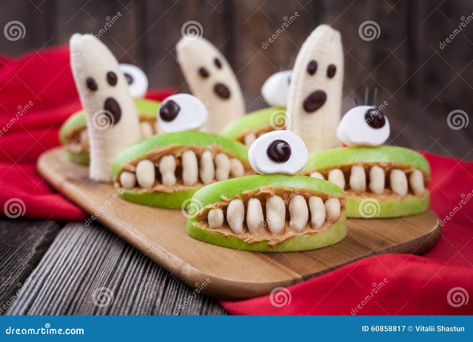 Grappig Eadible De Monsters Eng Voedsel Van Halloween Stock Afbeelding ...