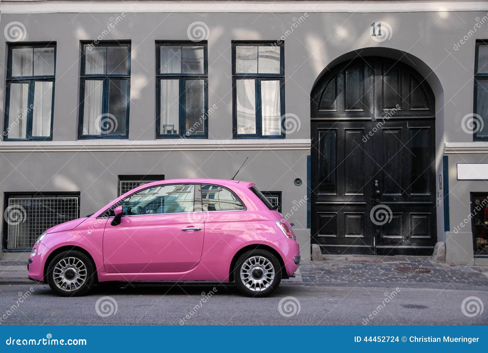 Grappige roze auto stock foto. Image of mini, auto, roze - 44452724