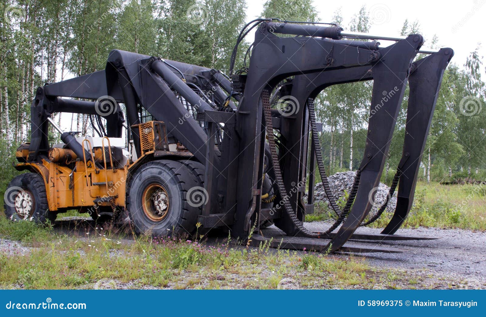 Grapple loader stock image. Image of transportation, outdoors - 58969375