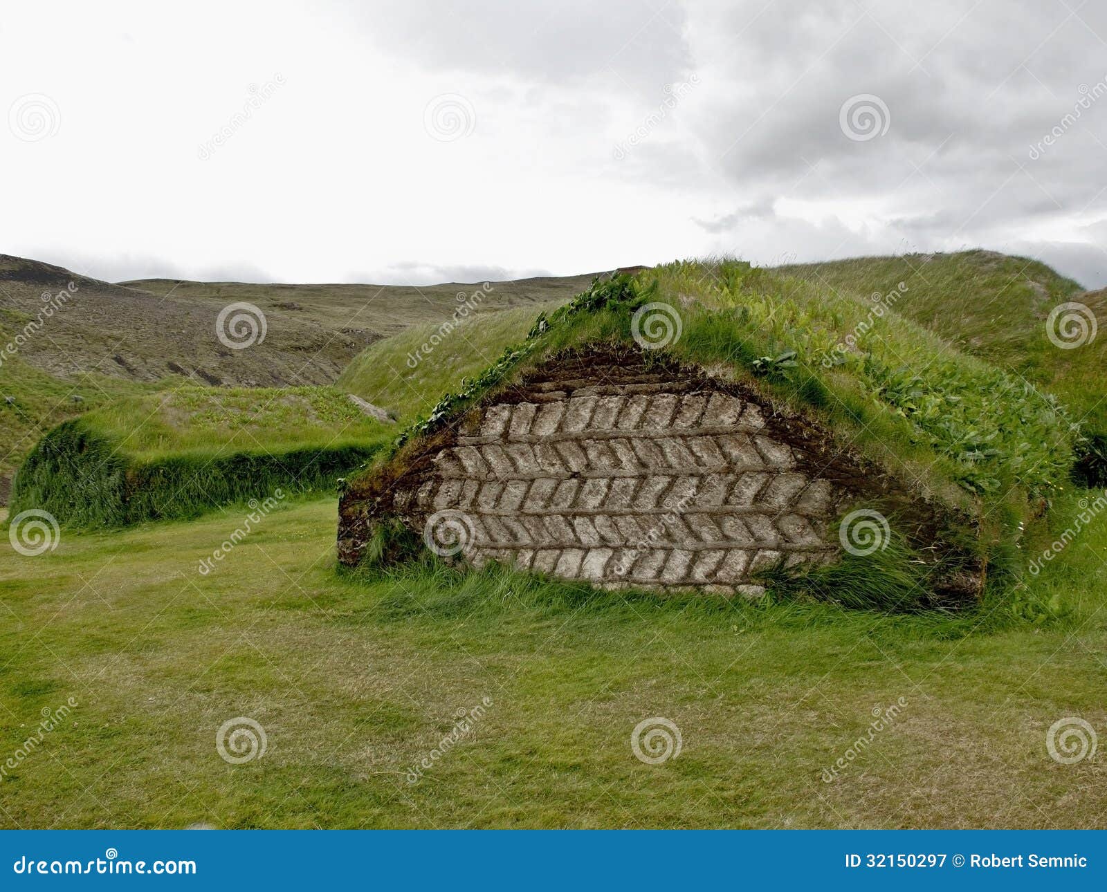 Grashuis van IJsland stock afbeelding. Image of typisch - 32150297
