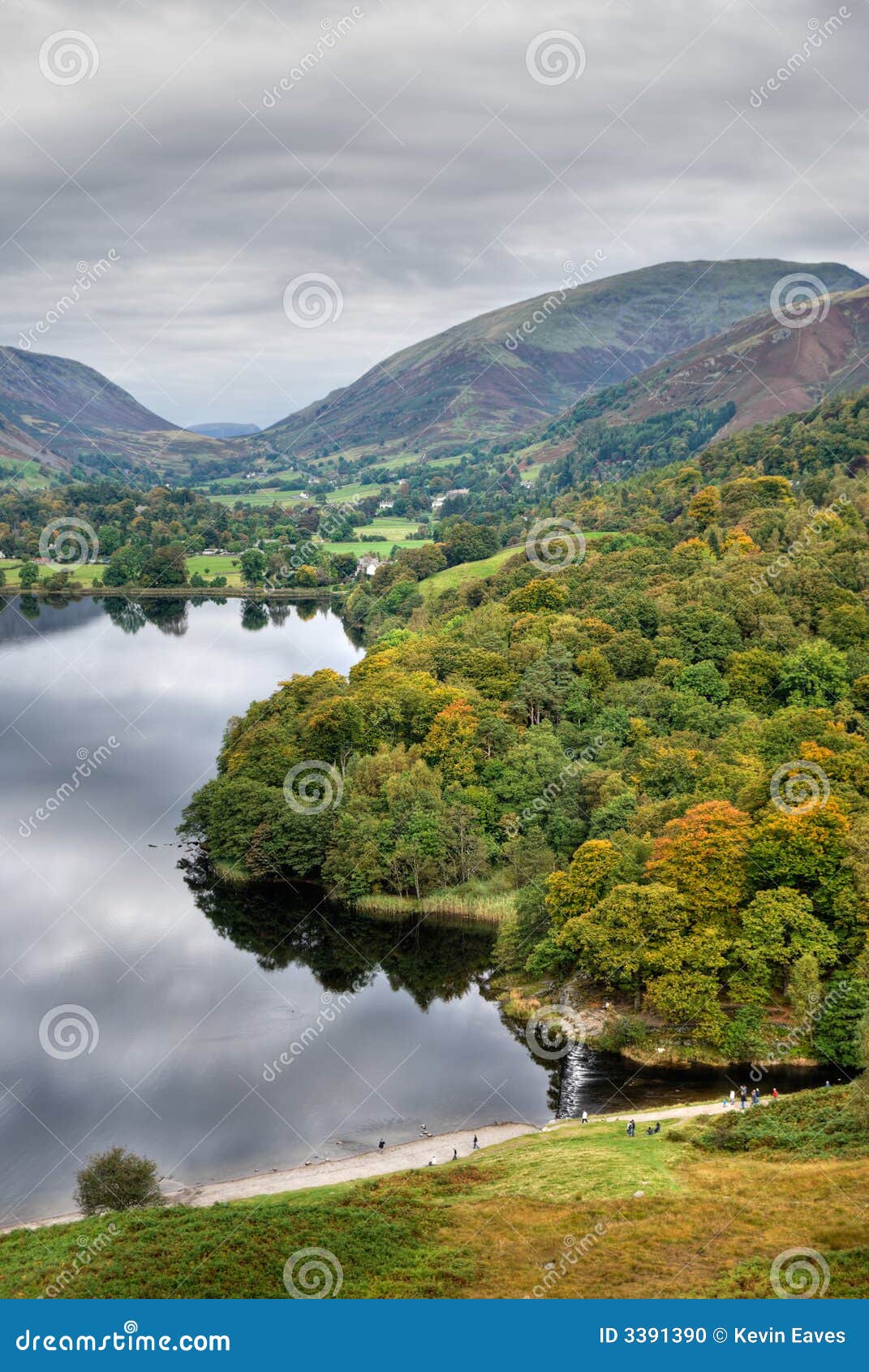 Grasmere in early Autumn stock photo. Image of scenic - 3391390
