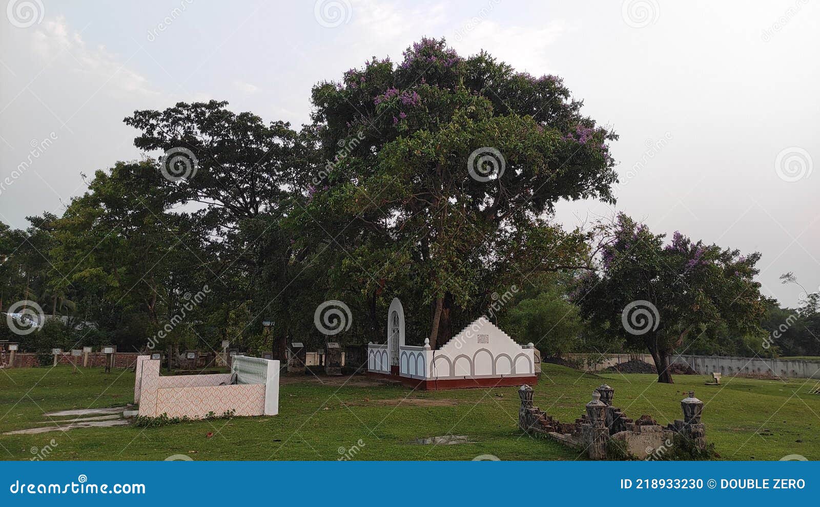 Grass-covered Open Field Cemetery. Stock Photo - Image of opcemetery ...
