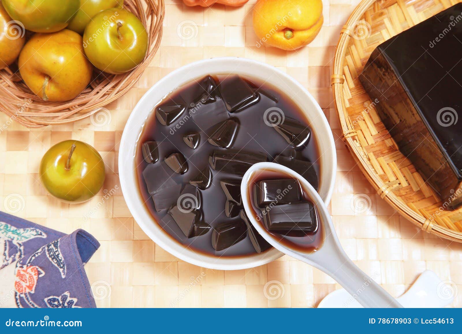 Grass Jelly Is A Cold Drink In Which There Is A Kind Of Jelly Made From ...