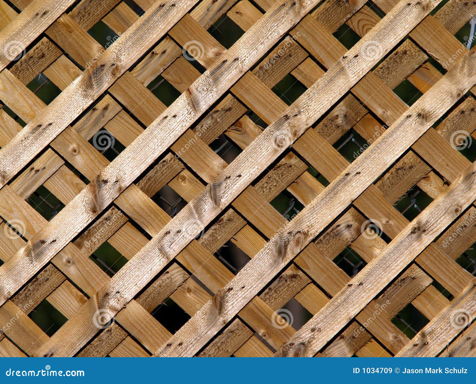 Grata di legno immagine stock. Immagine di stecche, privato - 1034709