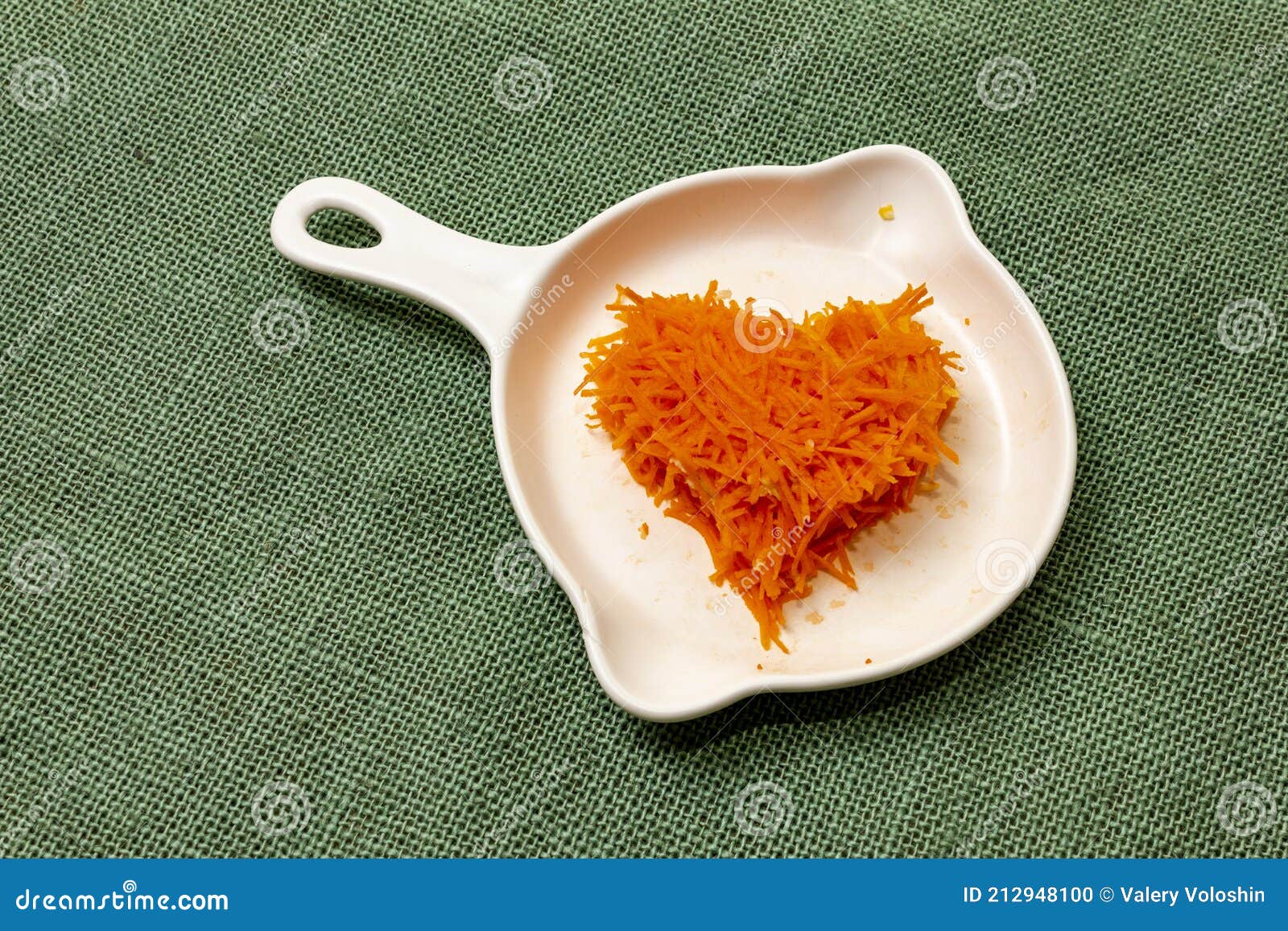 Grated carrot heart stock photo. Image of carrot, vitamins - 212948100