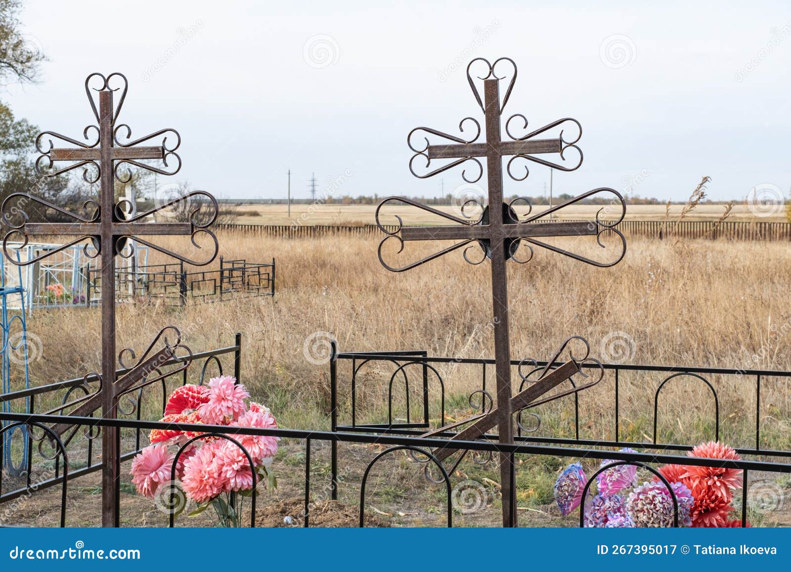 Grave with Old Metal Crosses Stock Image - Image of halloween, rock ...