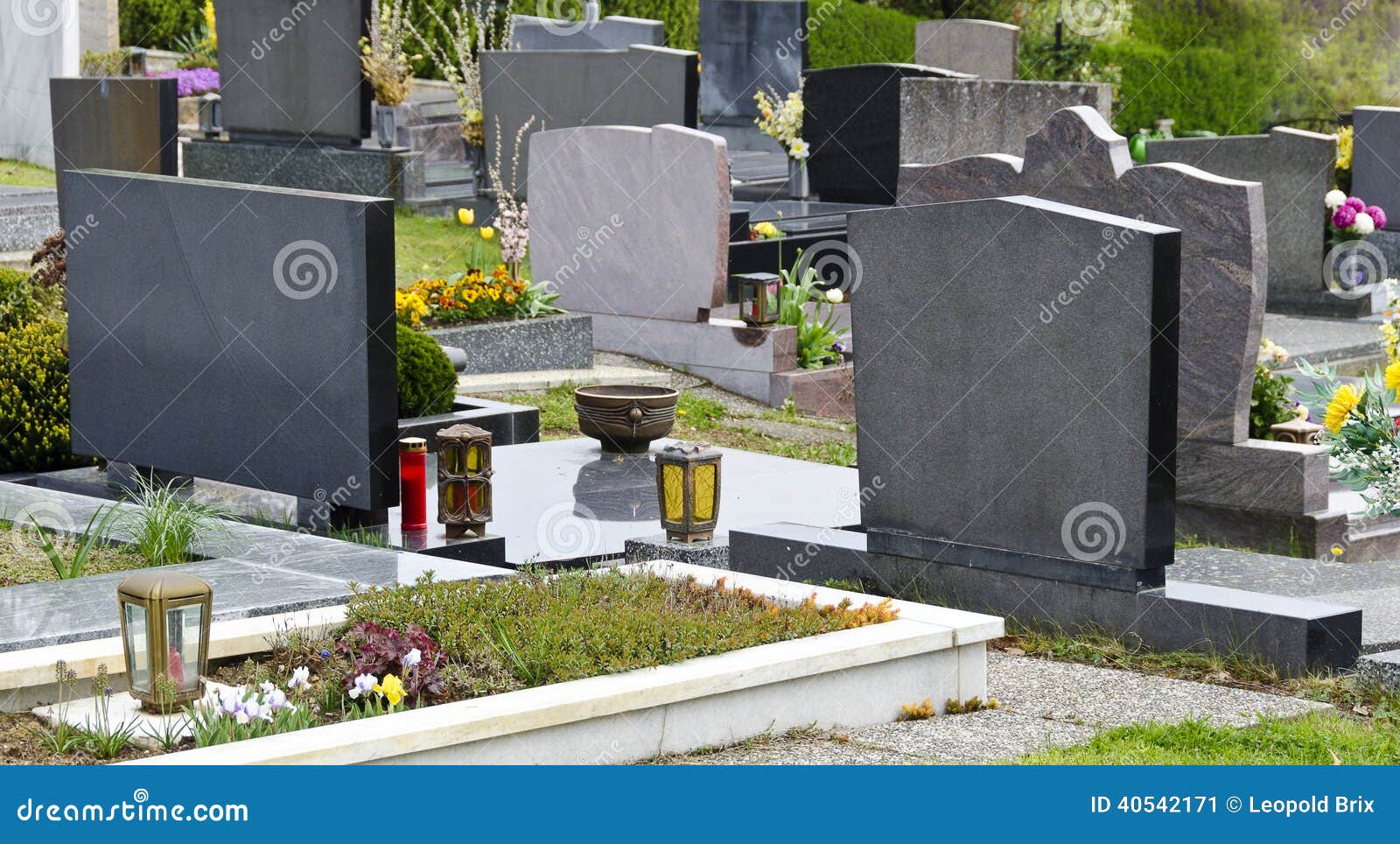 Grave stones at a cemetery stock image. Image of graves - 40542171