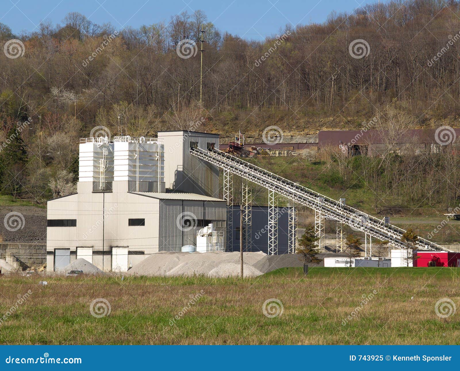 Gravel mill stock image. Image of factory, operation, gravel - 743925
