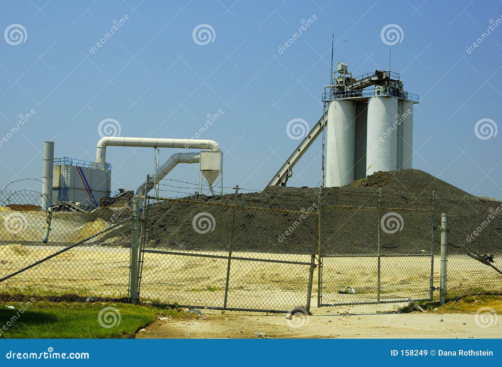 Gravel Pit stock image. Image of mechanical, rocks, plant - 158249