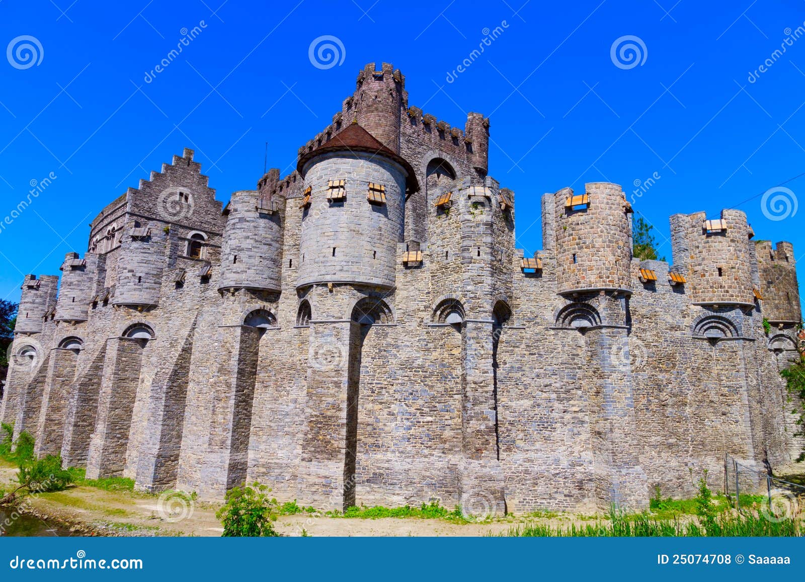 Gravensteen Castle. Gent, Belgium Stock Photo - Image of belgium ...