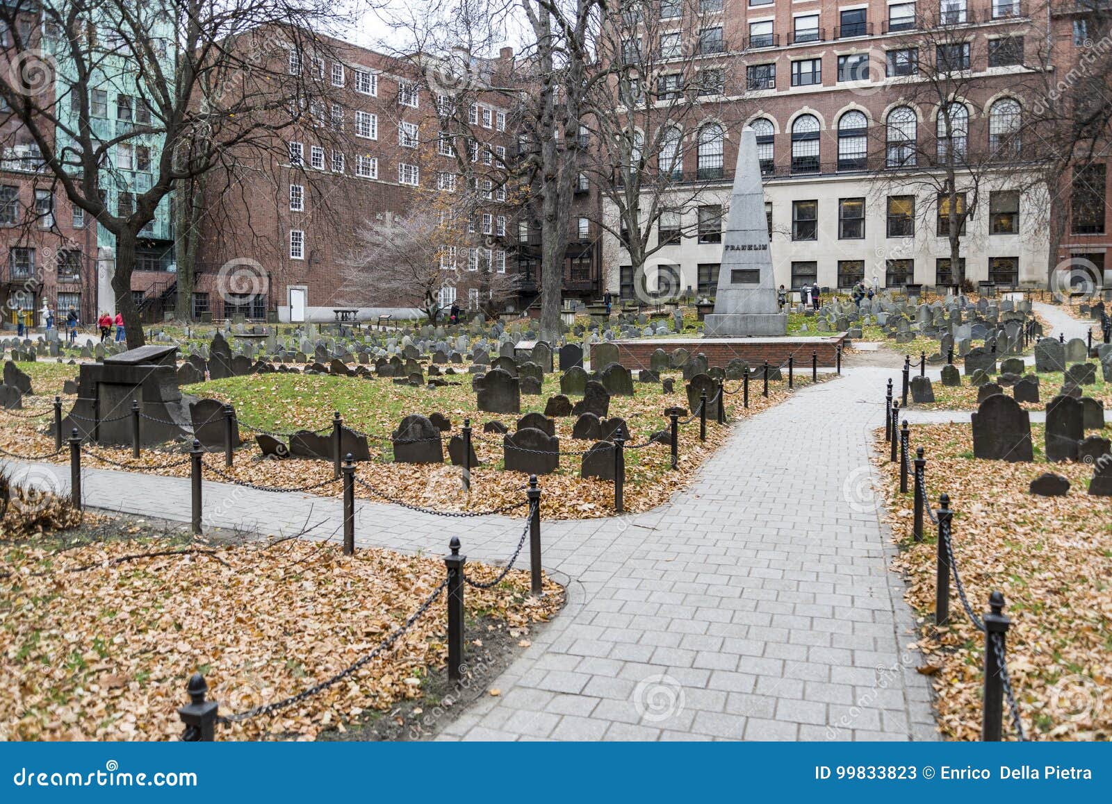 Graveyard in Boston editorial stock photo. Image of tree - 99833823