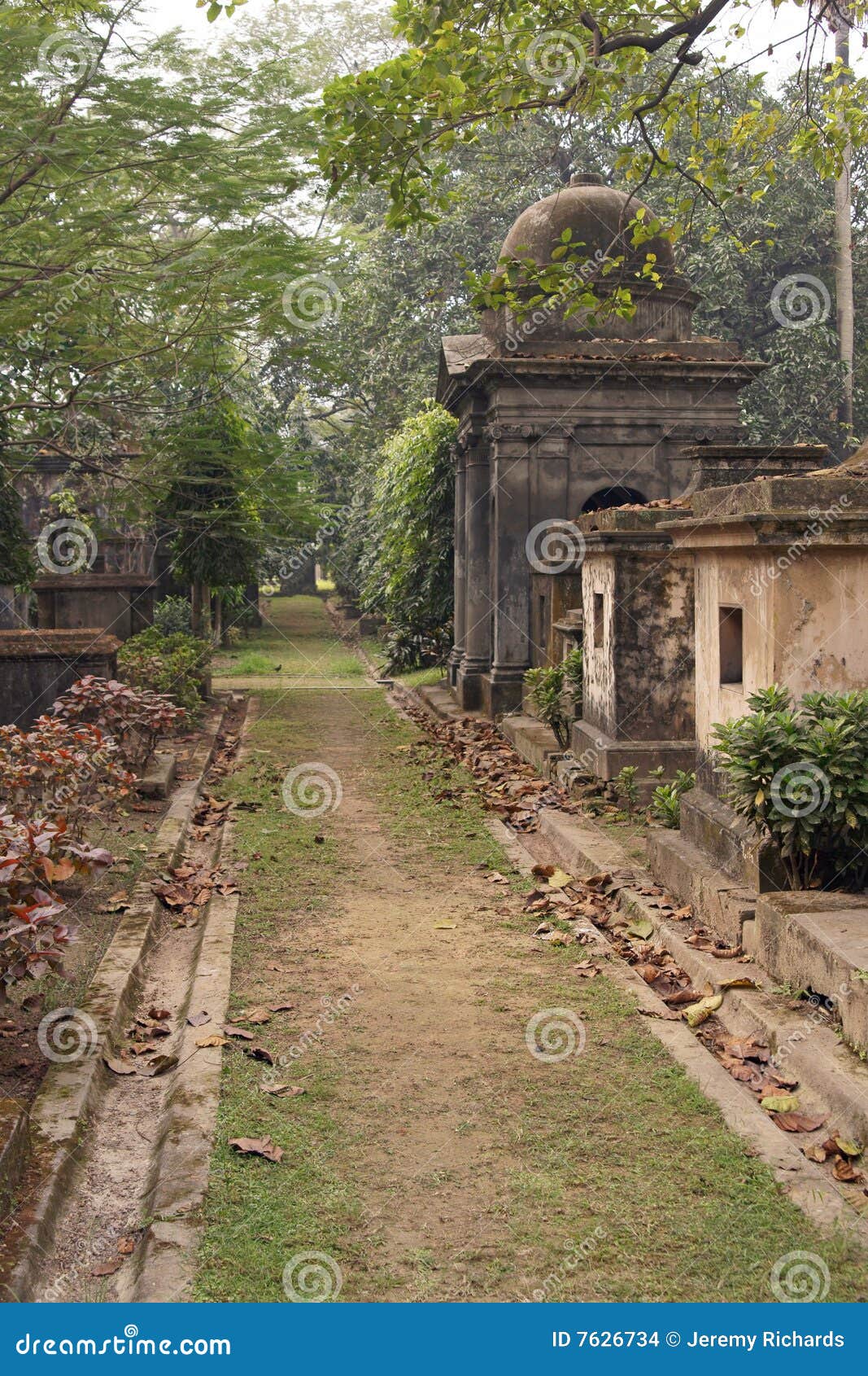 Graveyard In India Stock Images - Image: 7626734