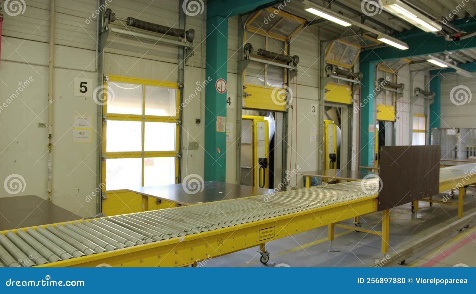 Gravity Steel Rollers for the Easy Movement and Shifting of Cargo Boxes ...