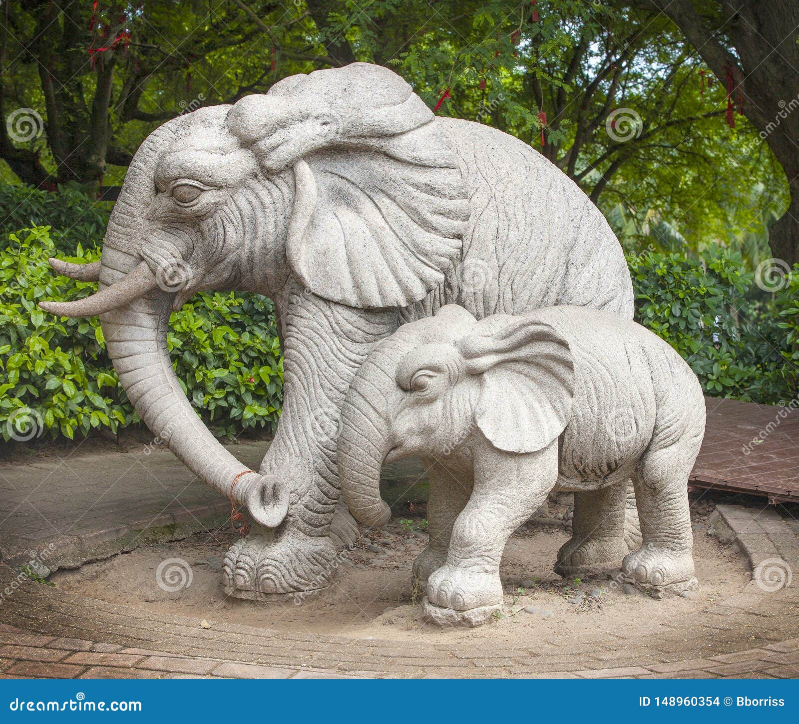 The Gray Stone Elephantes Statue Stock Photo - Image of mammal, trunk ...