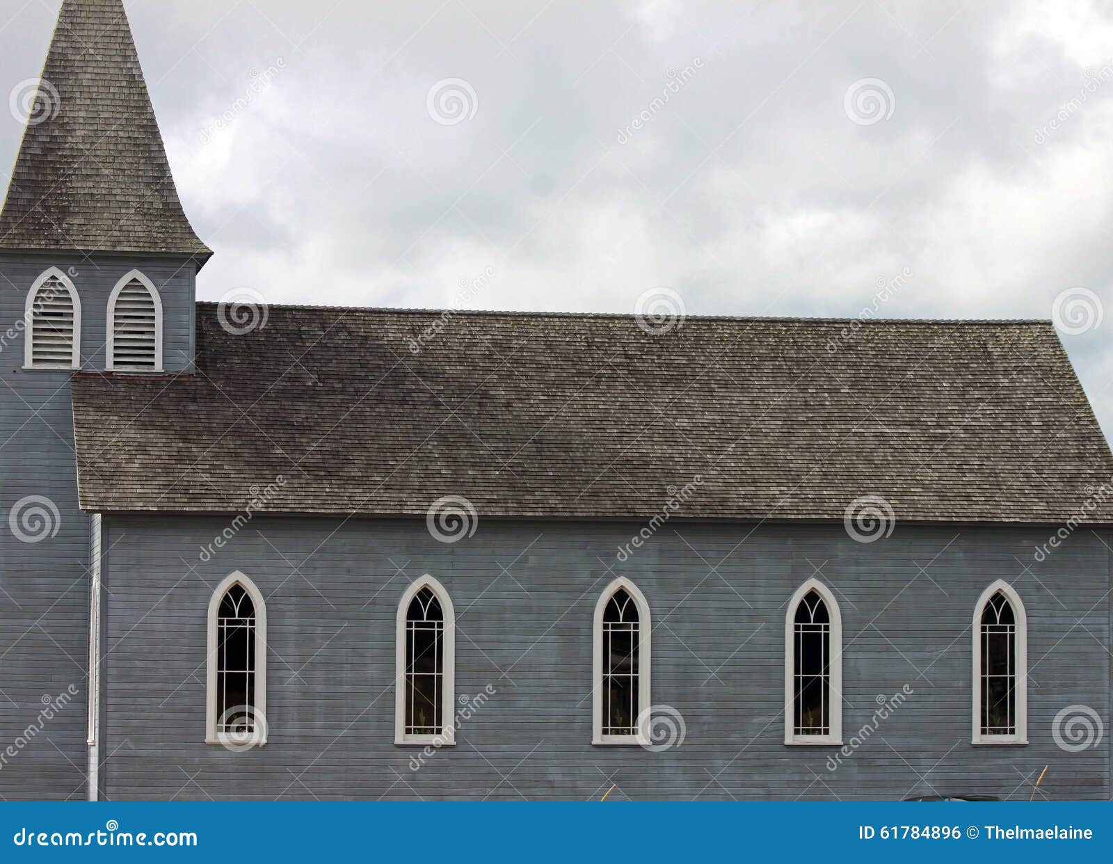 Gray Weathered Country Church Photo stock - Image du toit, weathered ...
