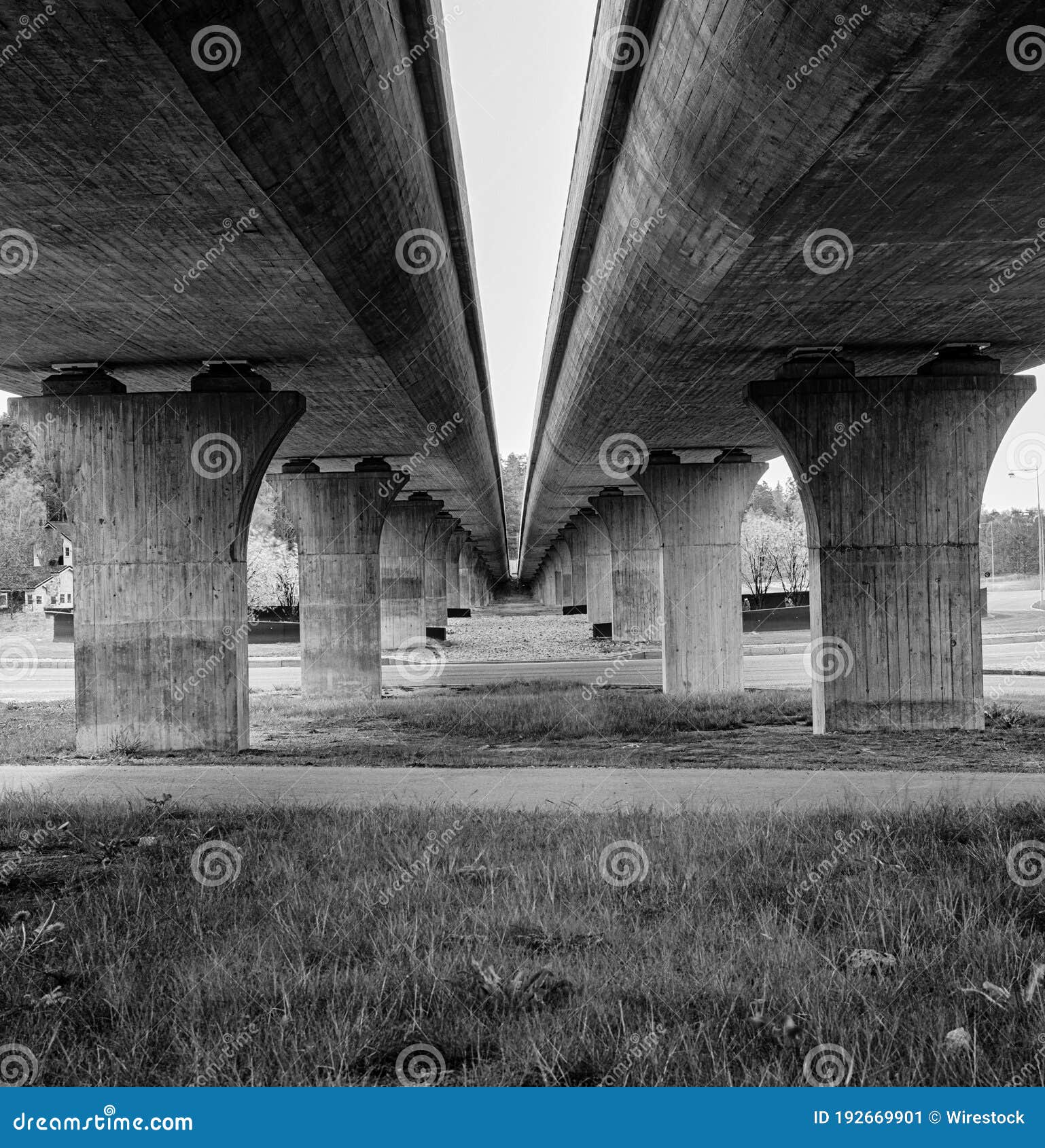 Bridge And Columns Stock Photo | CartoonDealer.com #4570518