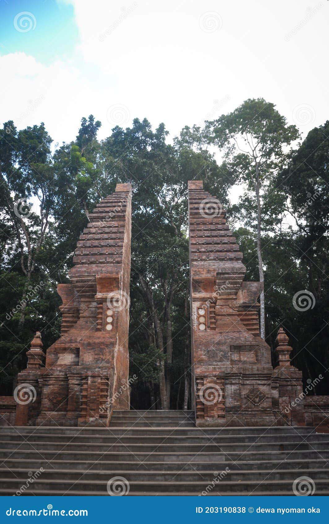 Great Architecture Of Hindu Temple Element Entrance Gate, Bas-r Royalty ...