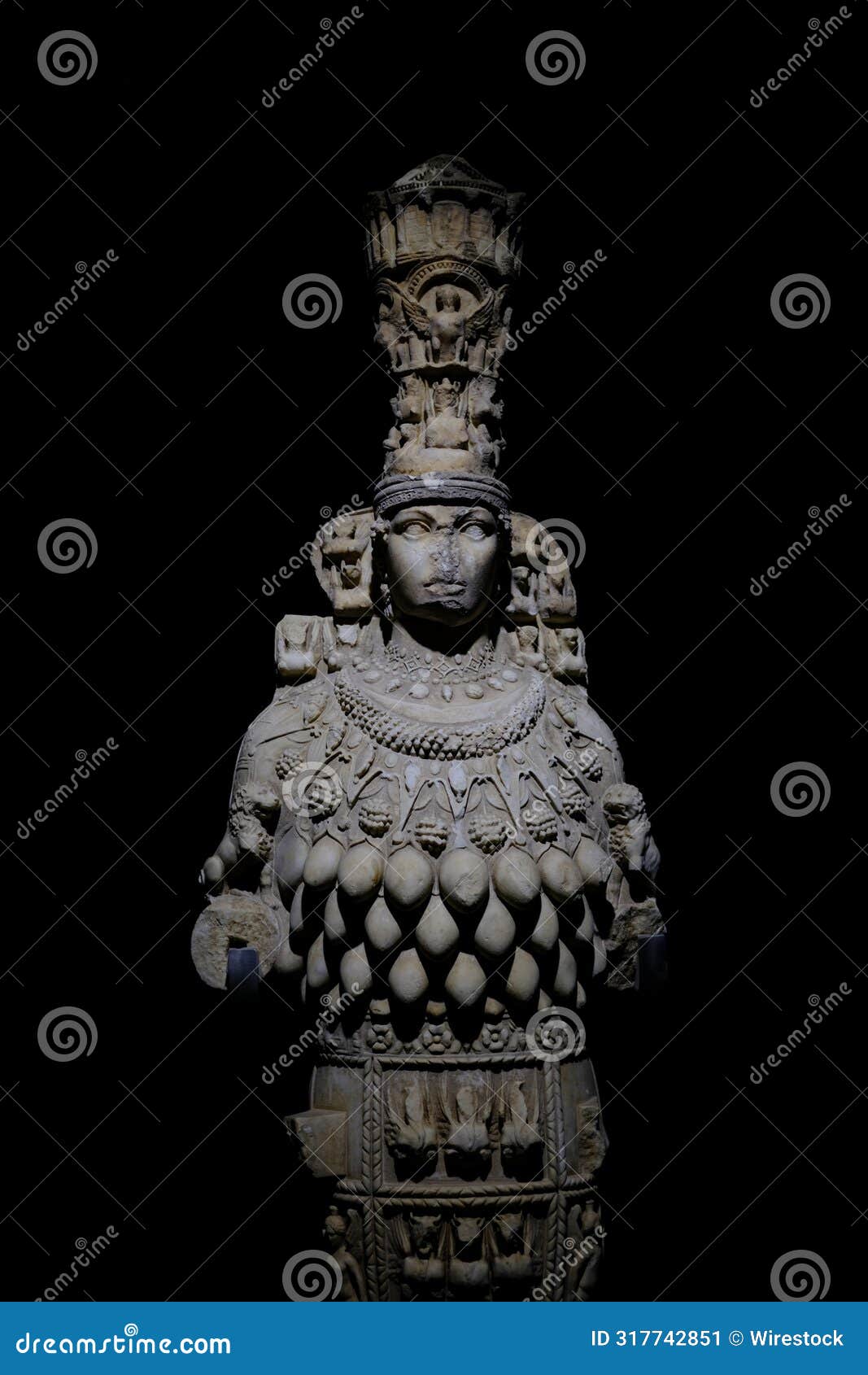 Great Artemis Statue in Ephesus Museum. Editorial Photo - Image of ...
