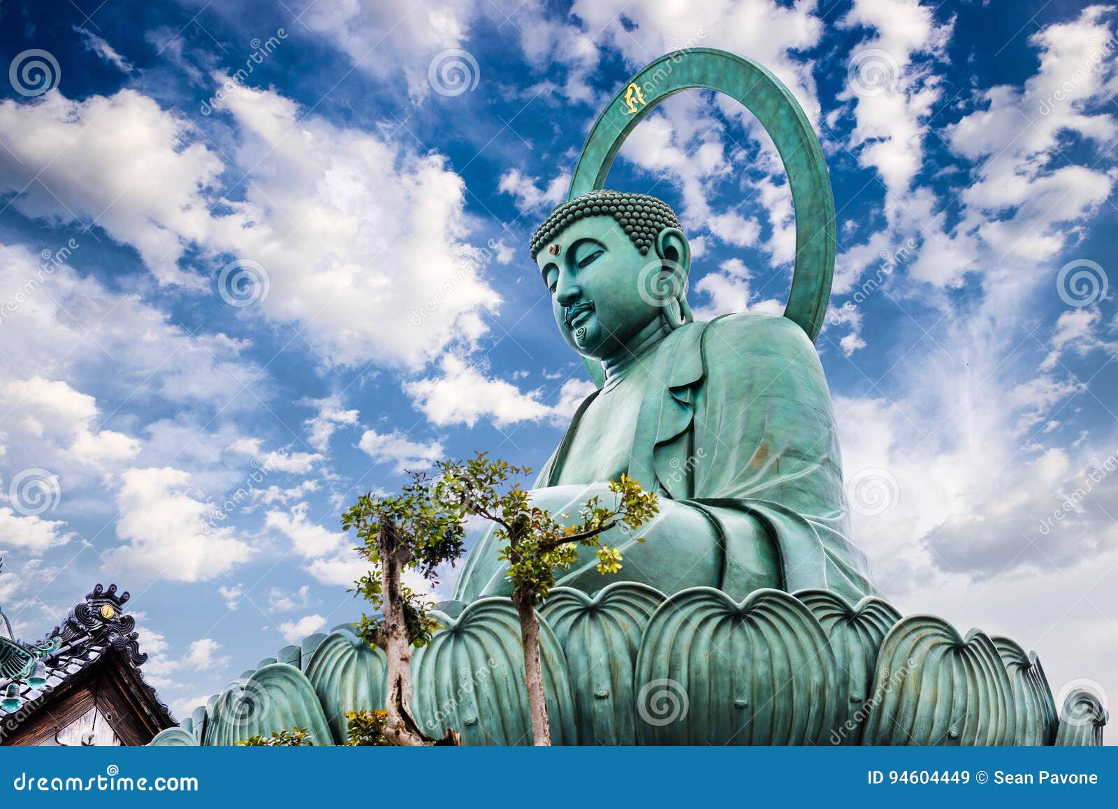 Great Buddha of Takaoka stock image. Image of daibutsu - 94604449