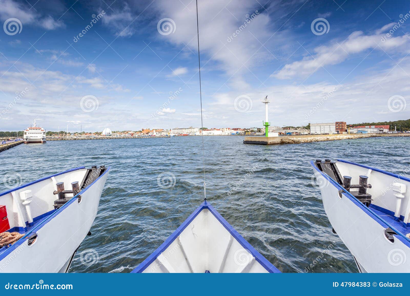 A Great Cruise. Reaching the Harbor. Stock Image - Image of wave, liner ...