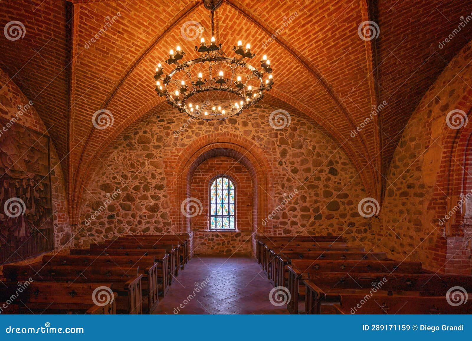 Great Hall at Trakai Island Castle Interior - Trakai, Lithuania ...