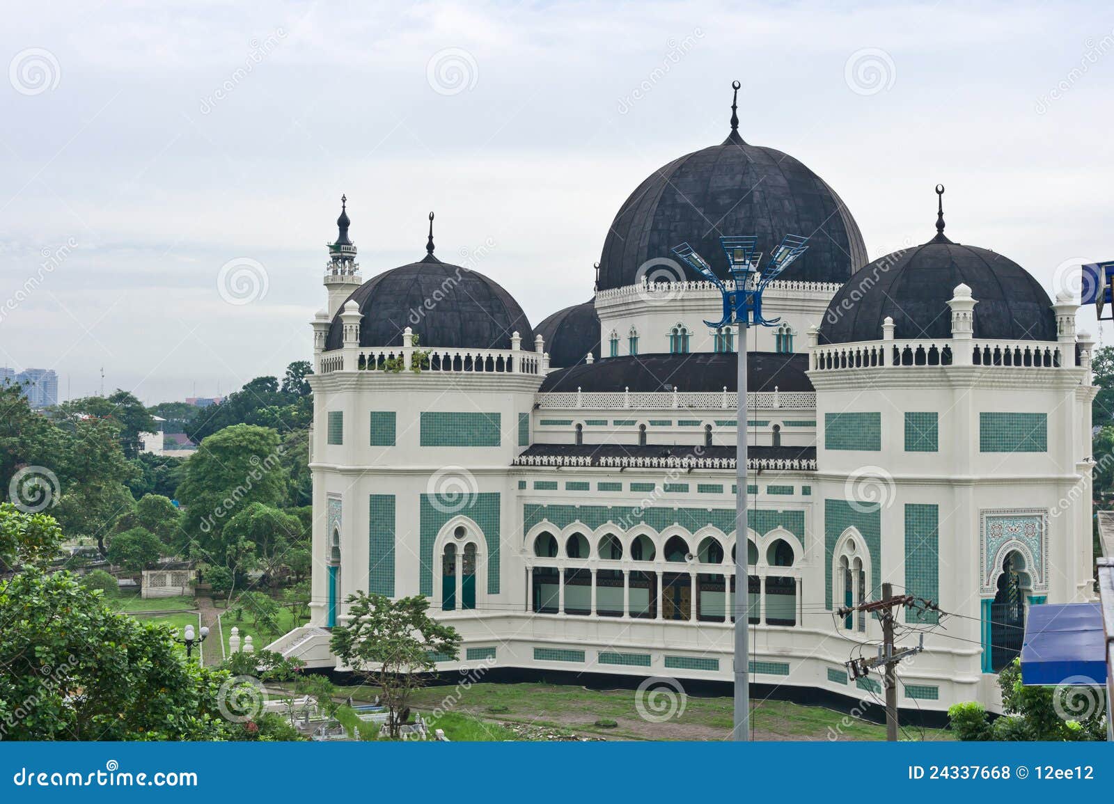Great Mosque in Medan stock photo. Image of lamp, large - 24337668