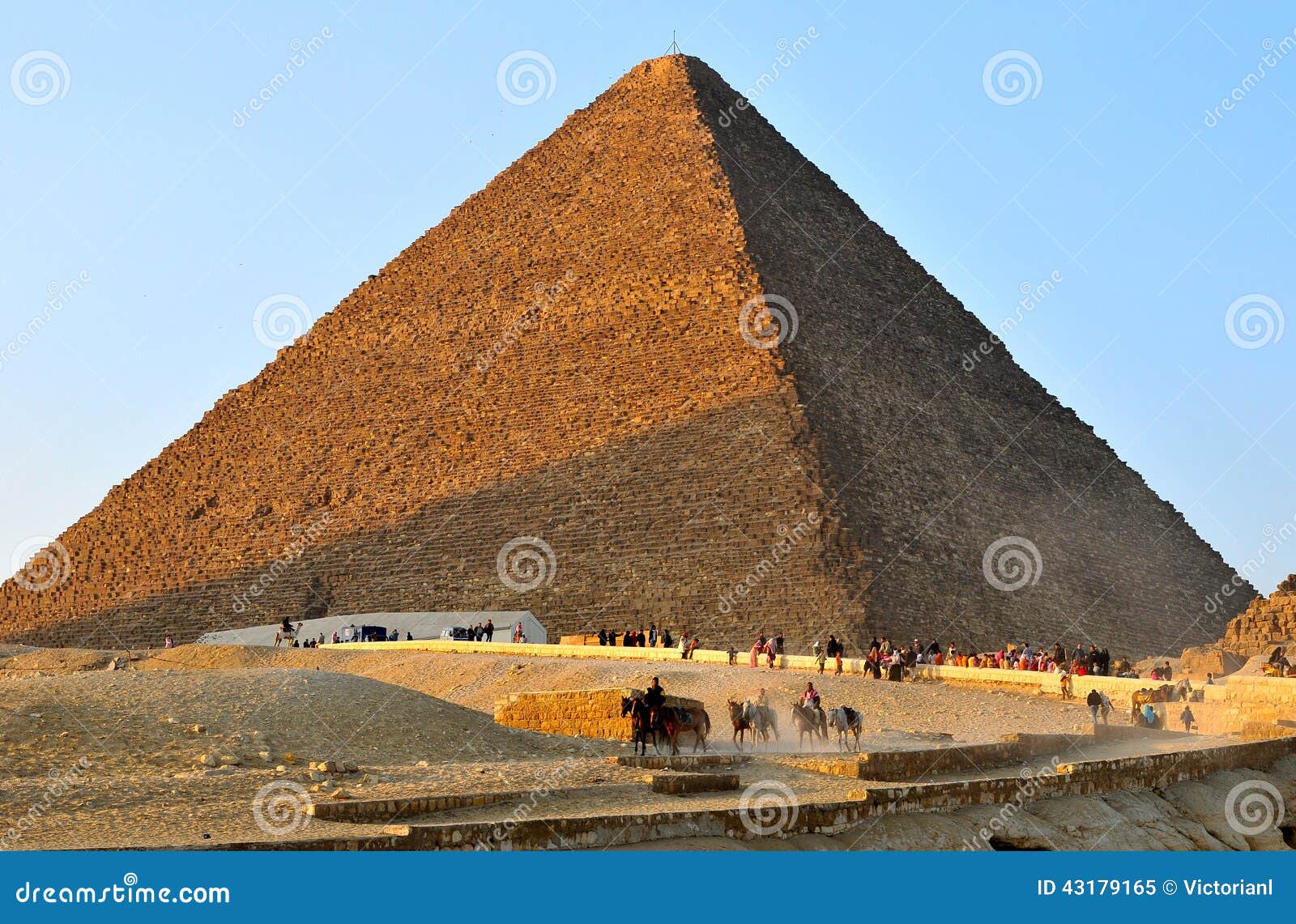 Great Pyramid of Giza editorial image. Image of historic - 43179165