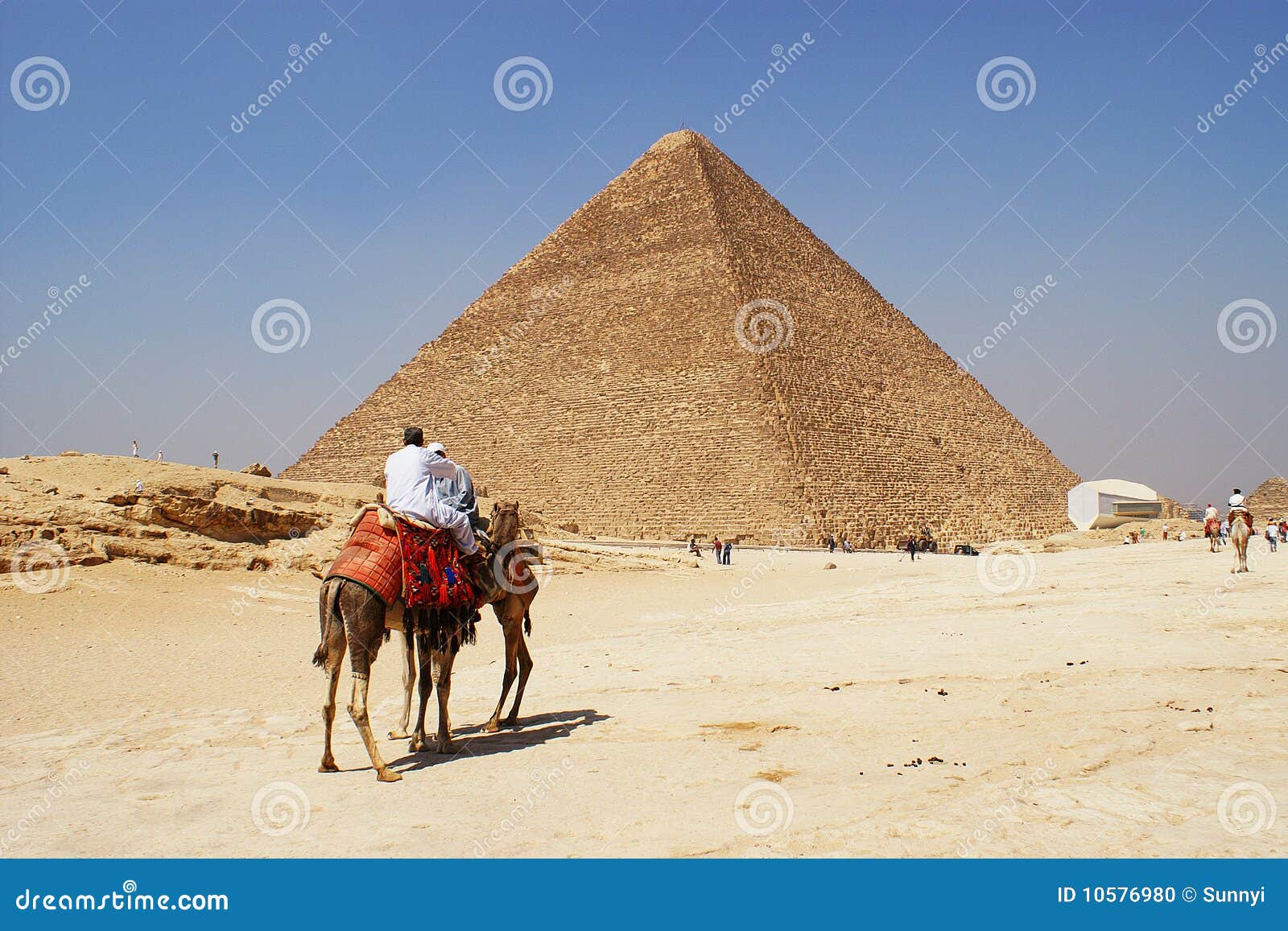 The Great Pyramid of Giza, Eygpt Editorial Image - Image of stone ...