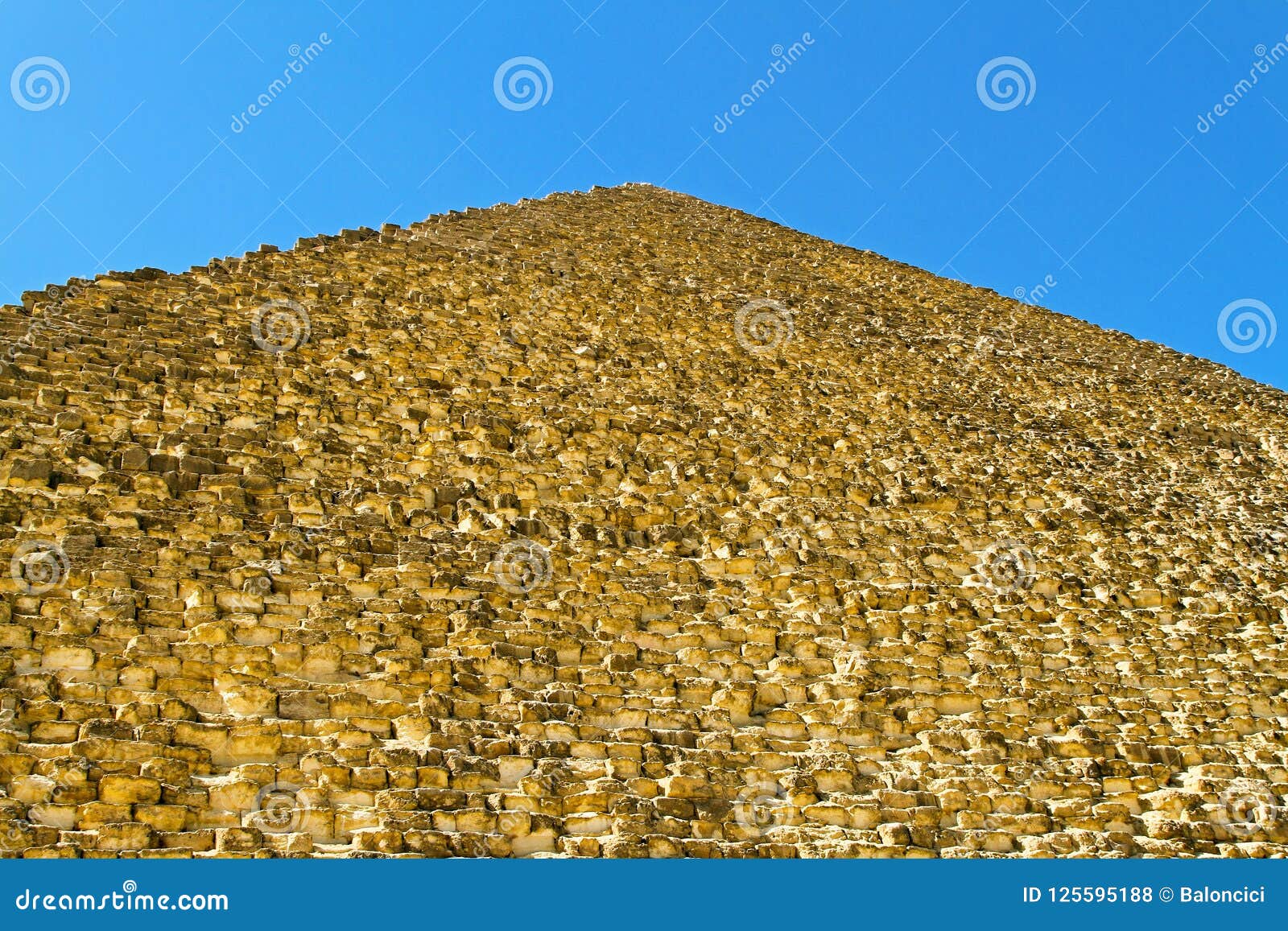 Great pyramid of Giza stock photo. Image of sunny, wall - 125595188