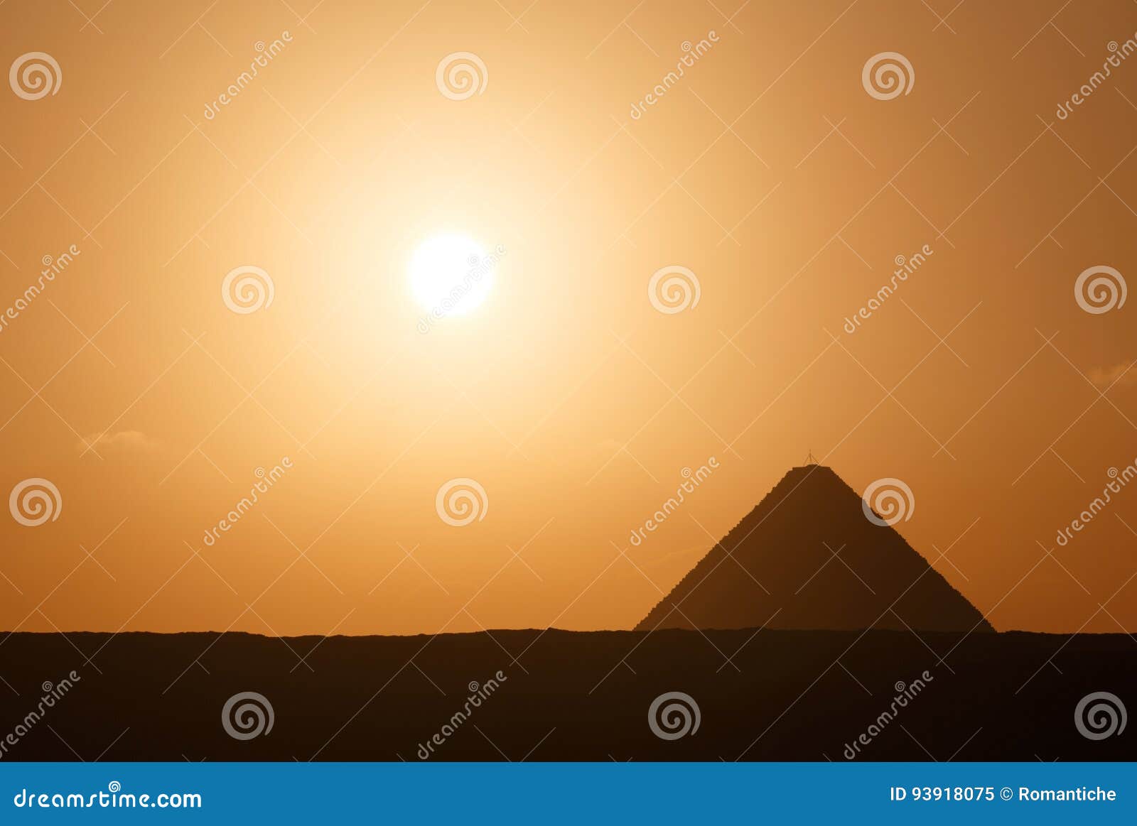 Great Pyramid in Giza at Sunrise Stock Image - Image of desert, giza ...