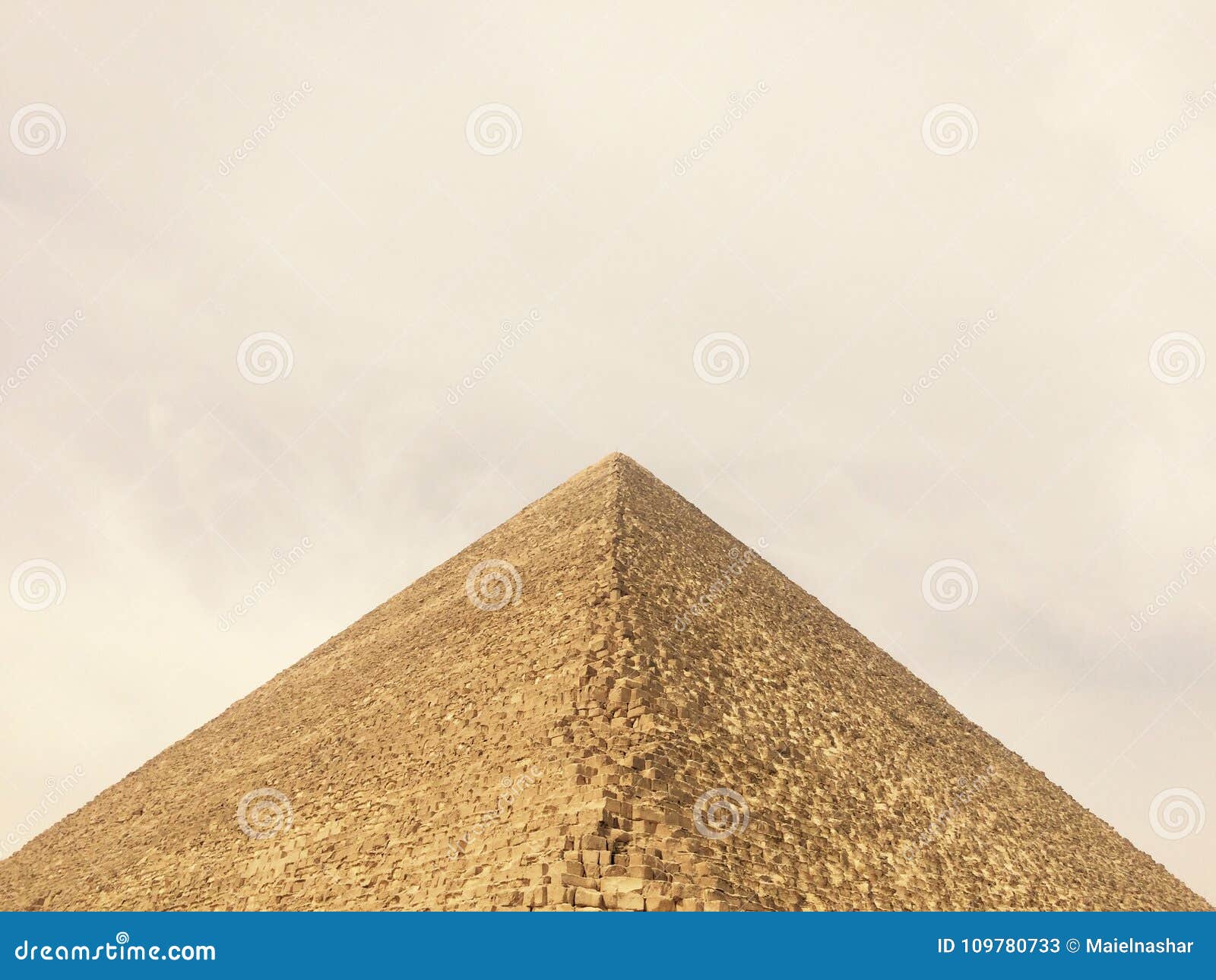 The Great Pyramid of Khufu at Giza Stock Image - Image of decorative ...