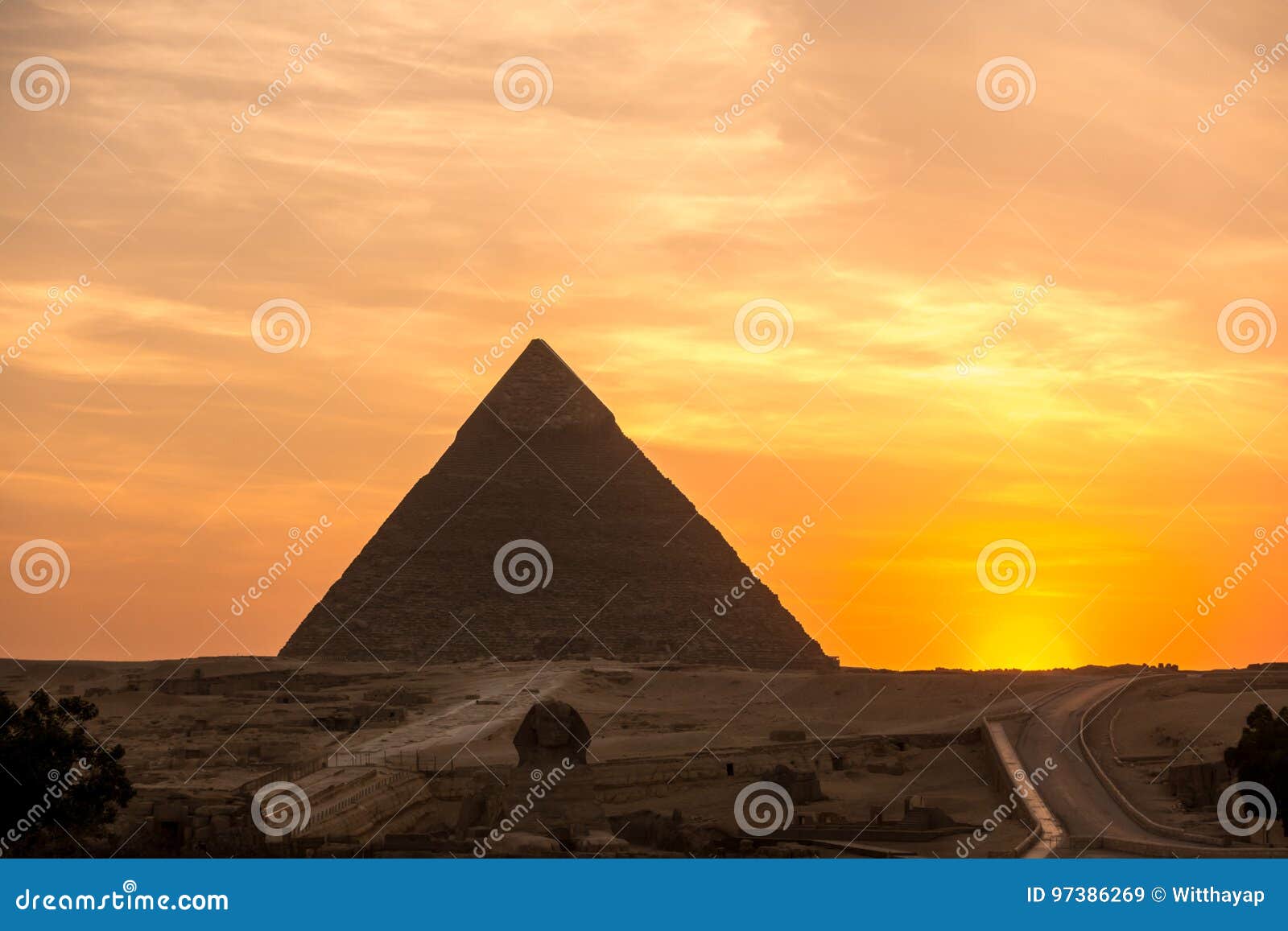 The Great Pyramid on Sunset Stock Image - Image of giza, historical ...