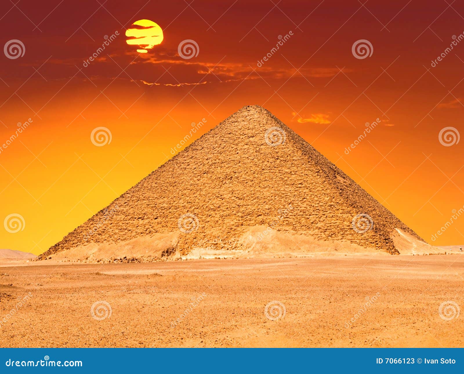 Great pyramyd of Dashur stock image. Image of stone, panoramic - 7066123