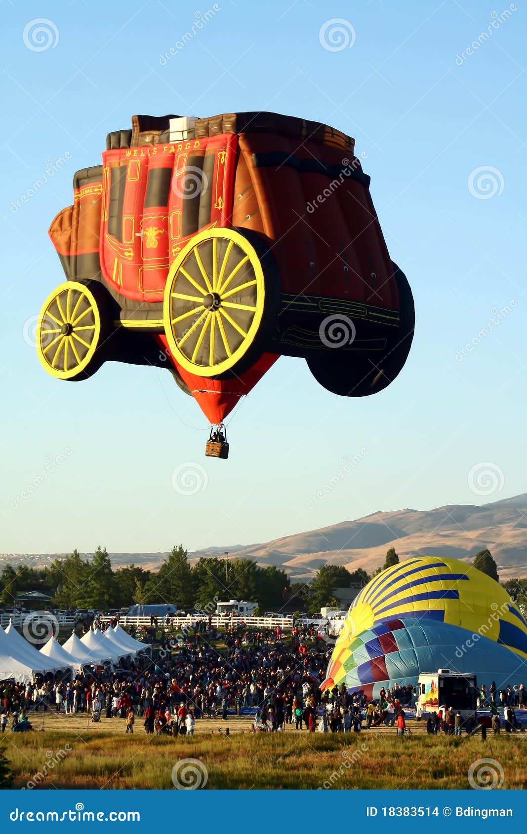 Great Reno Balloon Race editorial stock image. Image of colored - 18383514