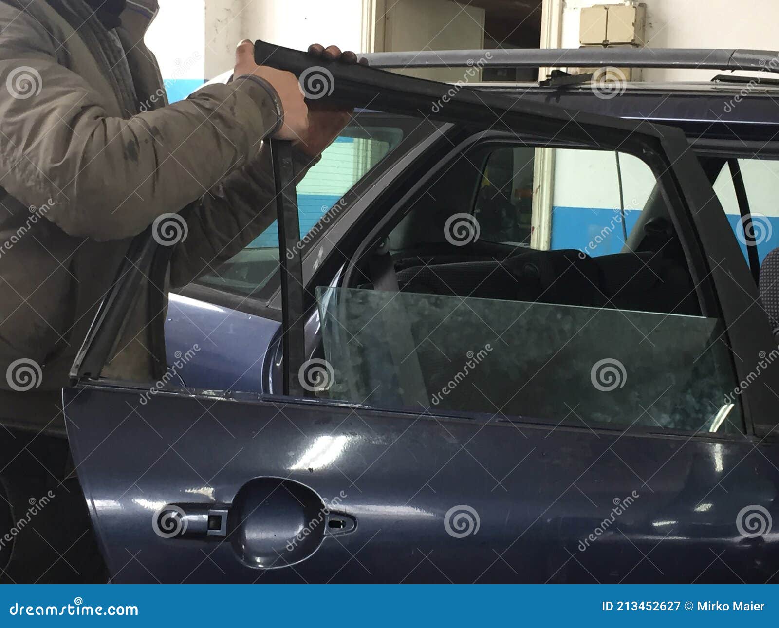 Great Repair and Replacement of a Rear Glass of the Car Made by ...