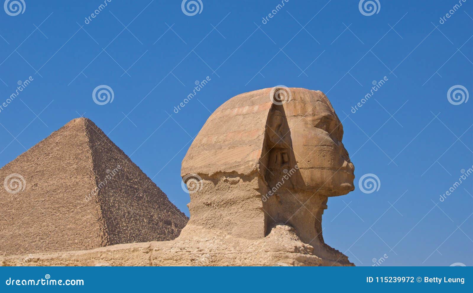 Great Sphinx in Front of the Great Pyramid in Giza, Egypt Stock Photo ...