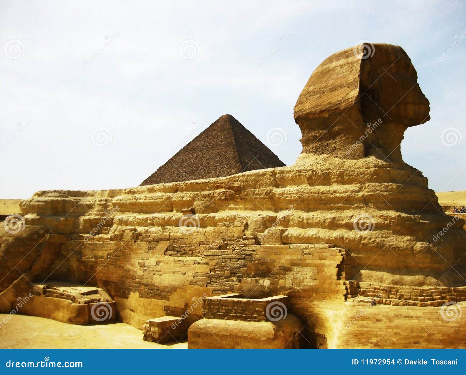 Great Sphinx And Pyramid In The Giza Plateau Stock Photography ...