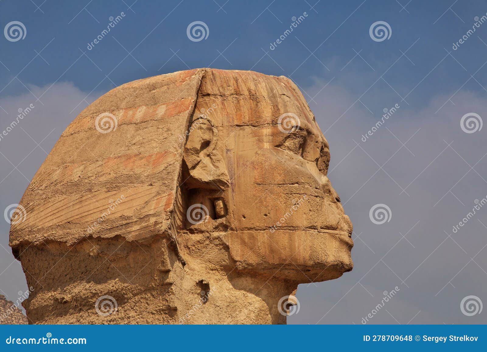 Great Sphinx and Pyramids of Ancient Egypt in Giza, Cairo, Africa Stock ...