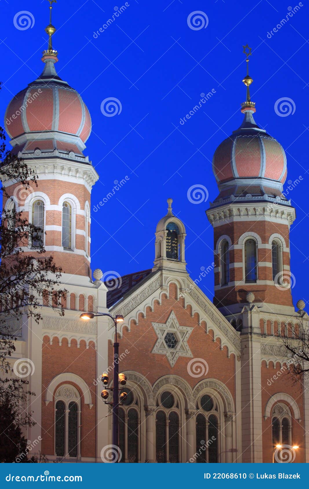 The Great Synagogue In Budapest. Moorish Revival Royalty-Free Stock ...