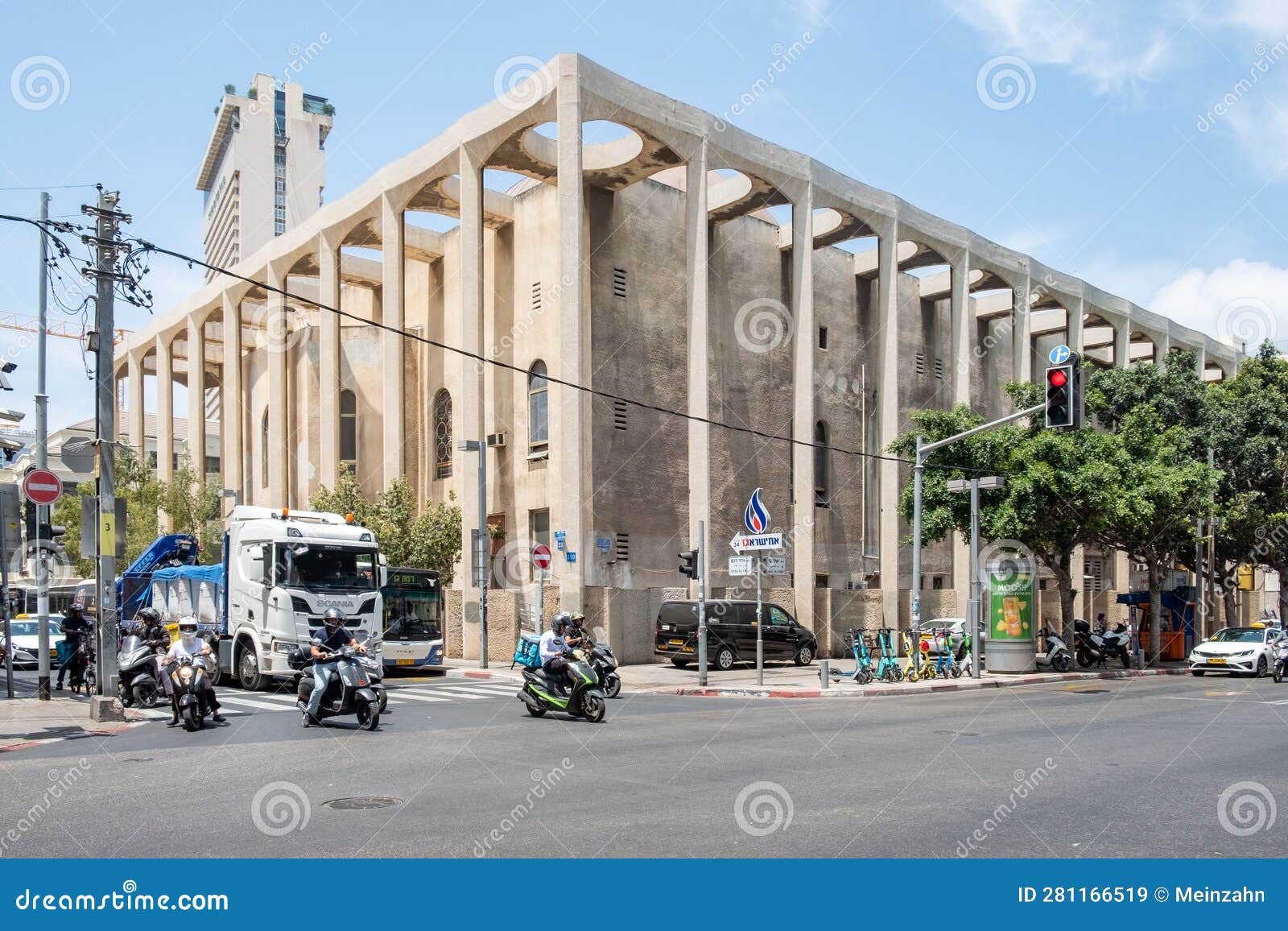 He Great Synagogue of Tel Aviv, Israel in the Center of Tel Aviv ...