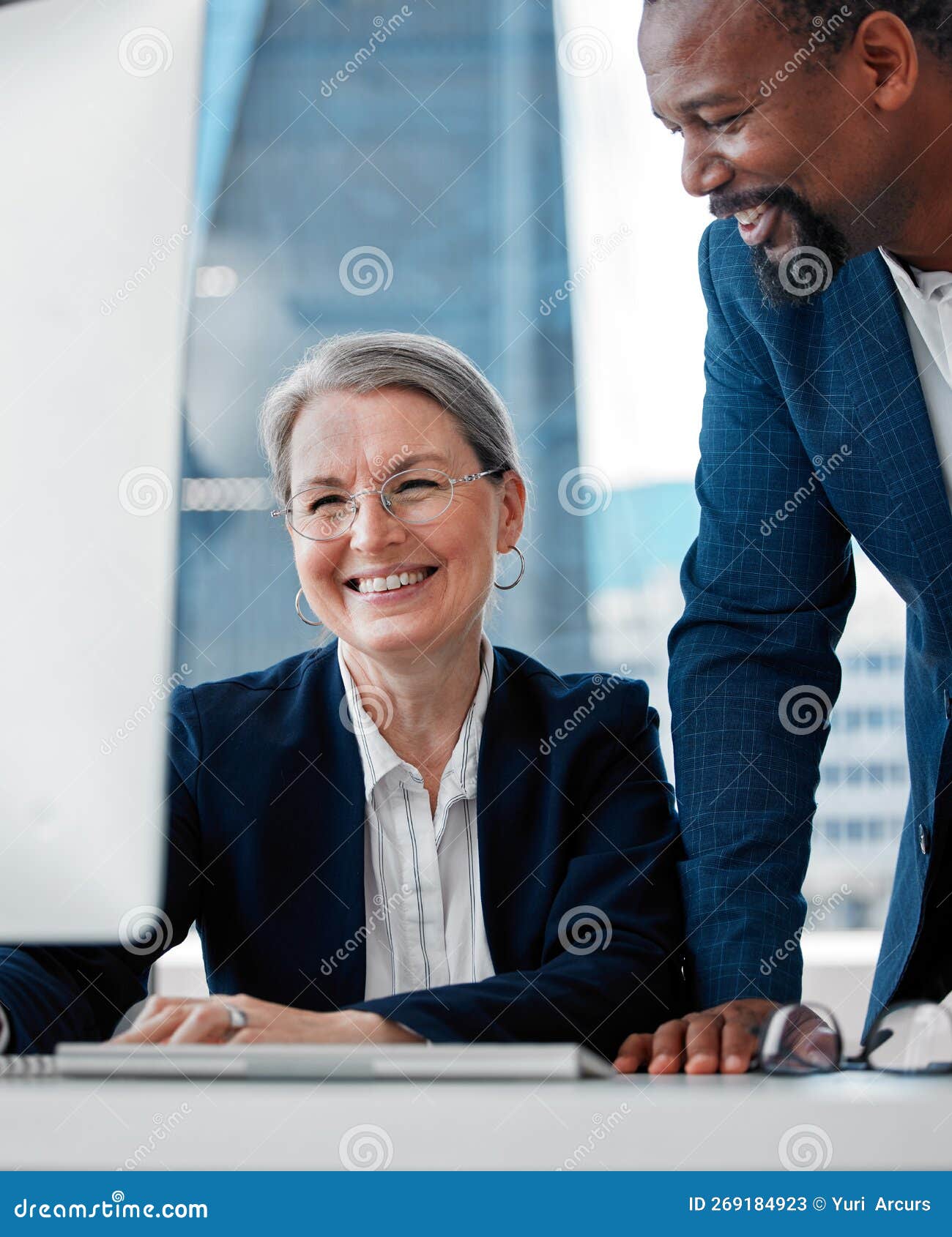 This is really Great. Two Businesspeople Having a Discussion in the ...