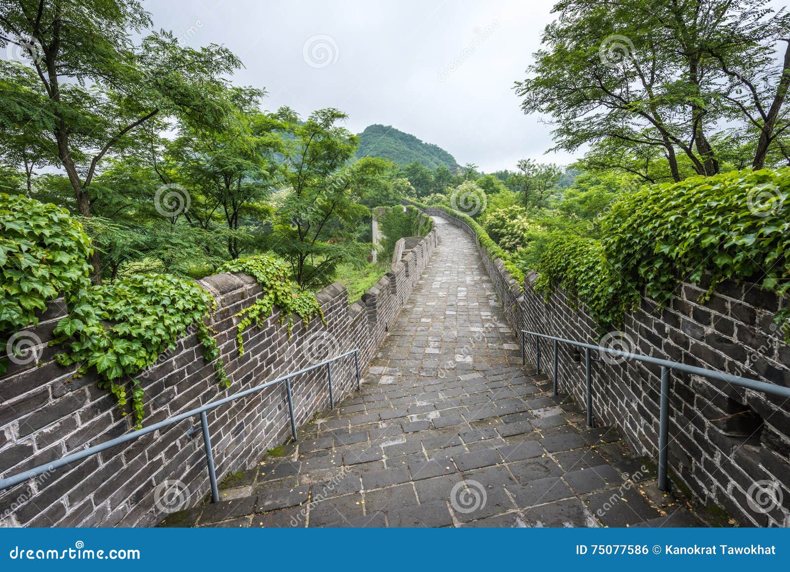 The Great Wall of China in Dandong Stock Photo - Image of outdoors ...