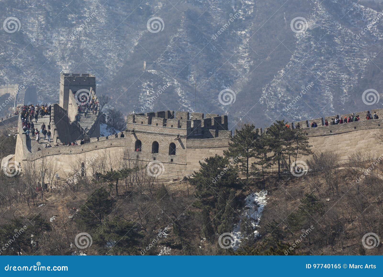 Great Wall editorial image. Image of crowd, defence, snow - 97740165